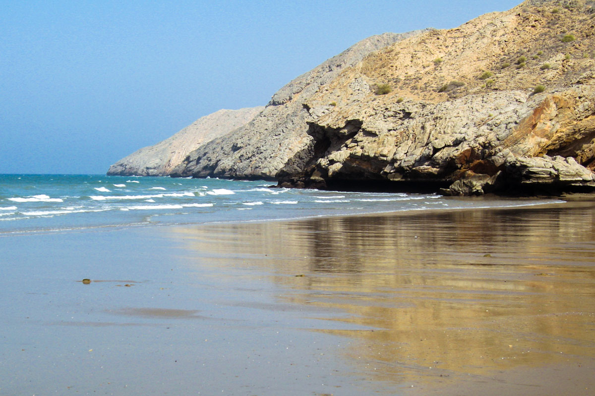Yiti Beach: Idyllisches Strandparadies nahe Muscat, Oman | Franks Travelbox